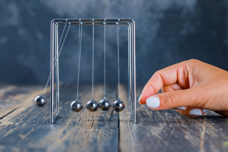 dynamic stochastic general equilibrium model - Cinezone